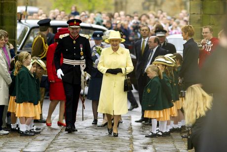 Queen Elizabeth Ii Durham Castle Editorial Stock Photo - Stock Image ...