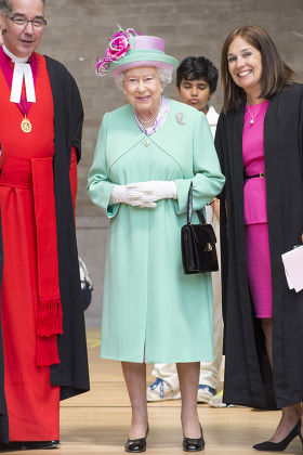 Queen Elizabeth Ii Viewing Sports Centre Editorial Stock Photo - Stock ...