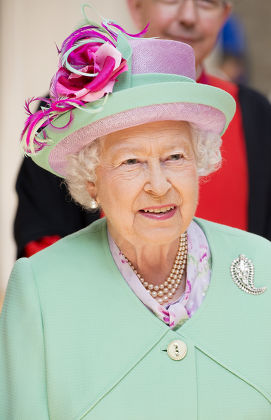 Queen Elizabeth Ii Viewing Sports Centre Editorial Stock Photo - Stock ...
