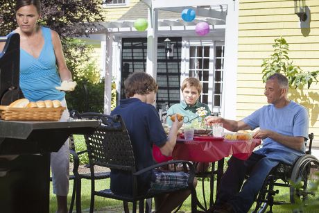 39 Family eating bread Stock Pictures, Editorial Images and Stock ...