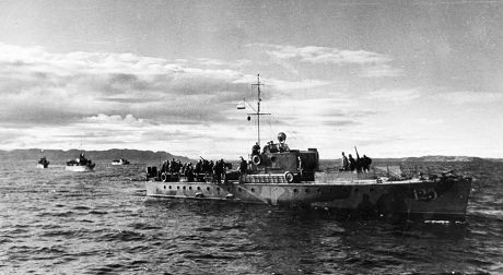 5 Submarine chasers Stock Pictures, Editorial Images and Stock Photos ...