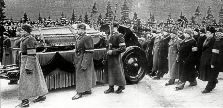 26 Premier molotov Stock Pictures, Editorial Images and Stock Photos ...