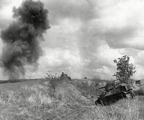 57 Attack enemy tanks Stock Pictures, Editorial Images and Stock Photos ...