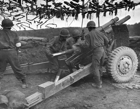 94 Loading artillery Stock Pictures, Editorial Images and Stock Photos ...
