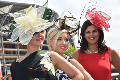 Racegoers On Ladies Day Editorial Stock Photo - Stock Image | Shutterstock