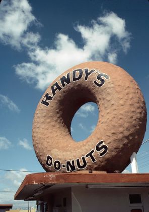 Randys Donuts Los Angeles 805 W Editorial Stock Photo - Stock Image ...
