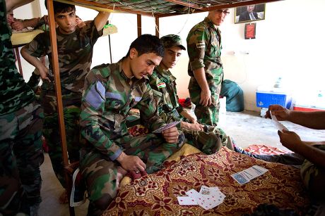 Daily life of a Kurdish peshmerga fighter, Khanaqin, Iraq - 29 Jun 2014 ...