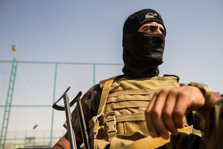 "Kurdish peshmerga fighters preparing to defend against ISIS, Jalula ...