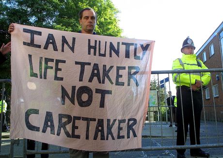 Protesters Demand Justice Ian Huntley Murder Editorial Stock Photo ...