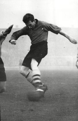 Sammy Smyth Action Wolverhampton Wanderers 1949 Editorial Stock Photo ...