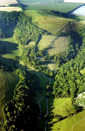 ASHCOMBE HOUSE RESIDENCE OF MADONNA, WILTSHIRE, BRITAIN - 13 SEP 2002 ...