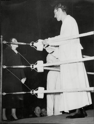 Wrestler Boxer Jim Cully Who 7ft Editorial Stock Photo - Stock Image ...