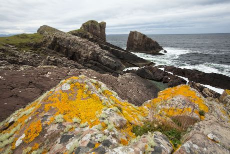 Famous Split Rock Clachtoll Clachtoll Assynt Editorial Stock Photo ...