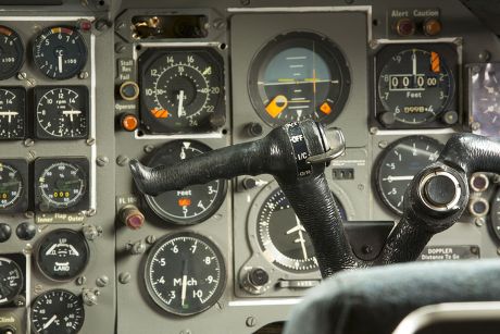 44 Cockpit control panel Stock Pictures, Editorial Images and Stock ...