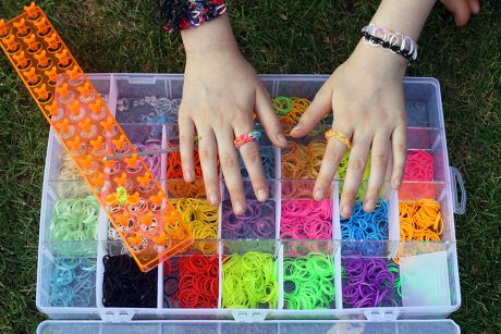 250 Loom bands Stock Pictures, Editorial Images and Stock Photos ...