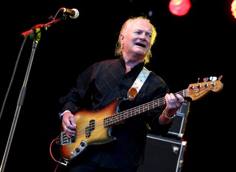 zombies bass player jim rodford dies aged Stock Photos (Exclusive ...