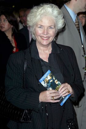 'EVELYN' FILM PREMIERE, LOS ANGELES, AMERICA - 03 DEC 2002 Stock ...