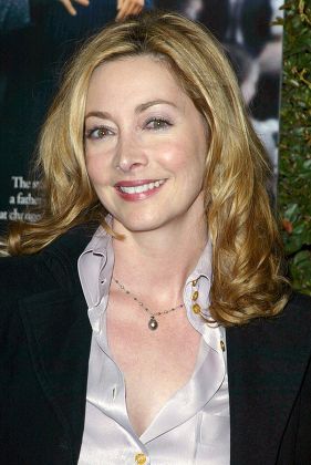 'EVELYN' FILM PREMIERE, LOS ANGELES, AMERICA - 03 DEC 2002 Stock ...