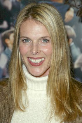 'EVELYN' FILM PREMIERE, LOS ANGELES, AMERICA - 03 DEC 2002 Stock ...