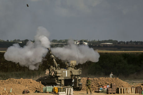 250 Fires howitzer Stock Pictures, Editorial Images and Stock Photos ...