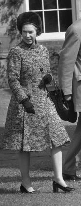 Queen Elizabeth Ii London Britain 1977 Editorial Stock Photo - Stock ...