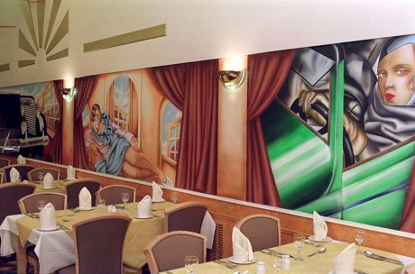 THE GRAND OCEAN HOTEL IN SALTDEAN, SUSSEX, BRITAIN - 2002 Stock ...