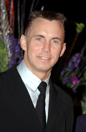 Gary Rhodes : photos éditoriales de stock – Images de stock | Shutterstock
