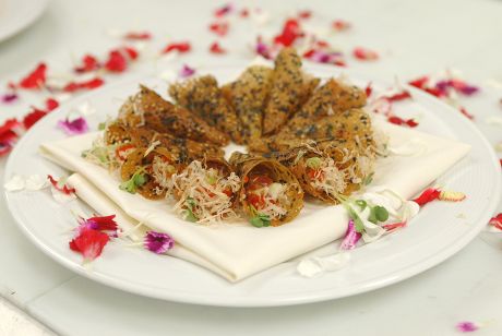 Spicy Tuna Tartare Sesame Cone Editorial Stock Photo - Stock Image ...