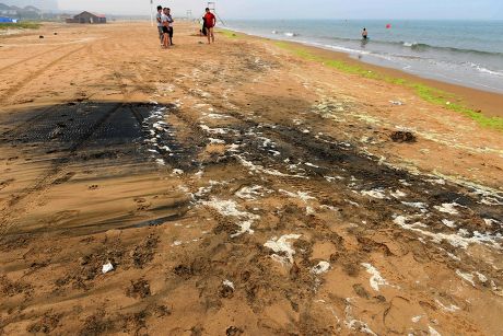 Mysterious Black Sand Appears On Silver Editorial Stock Photo - Stock ...