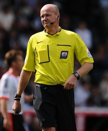 Referee Lee Mason Editorial Stock Photo - Stock Image | Shutterstock