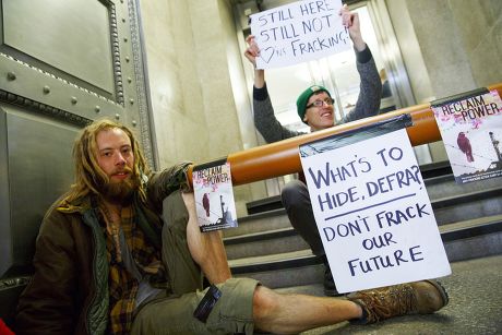 Antifracking Protesters Superglued Themselves Main Entrance Editorial ...
