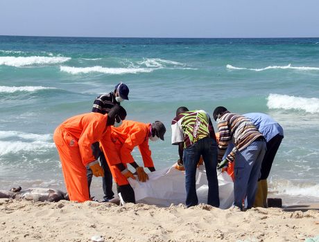 Rescue Workers Retrieve Bodies Drowned Immagrants Editorial Stock Photo ...