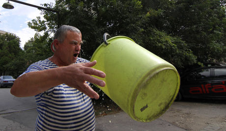 80 Bucket over head Stock Pictures, Editorial Images and Stock Photos ...