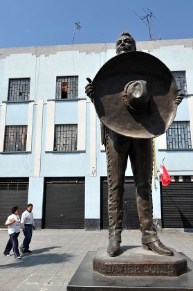 Monument Mariachi Javier Solis Garibaldi Square Editorial Stock Photo ...