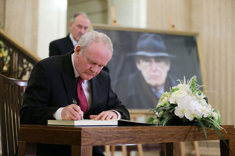 imágenes de Death of Rev Ian Paisley, Parliament Buildings, Stormont ...
