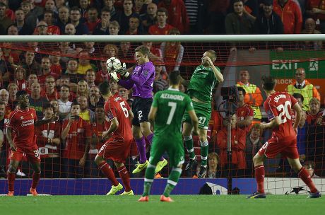 Liverpool Goalkeeper Simon Mignolet Editorial Stock Photo - Stock Image ...