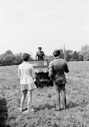 Linda Thorson Anthony Newlands Patrick Macnee Editorial Stock Photo ...