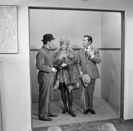 85 'The Avengers' Series 6 - Homicide and Old Lace. TV Programme. - 25 ...