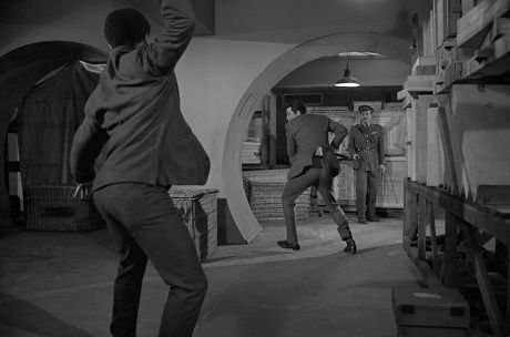 85 'The Avengers' Series 6 - Homicide and Old Lace. TV Programme. - 25 ...