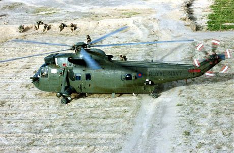 Royal Marines 42 Comando Securing Area Editorial Stock Photo - Stock ...