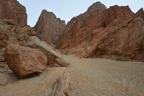 Reddish Rocks Beginning Tian Shan Tianshan Editorial Stock Photo ...