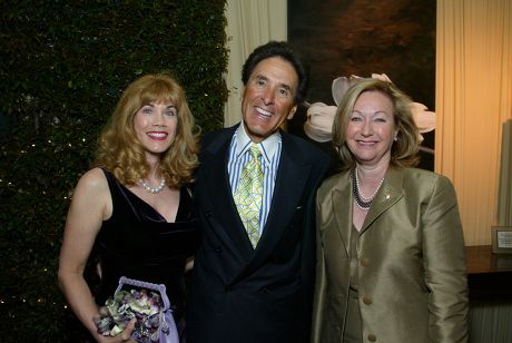 Barbi Benton George Gradow Brenda Fritz - Foto de stock de contenido ...