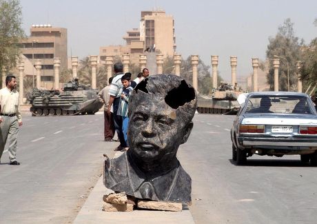 Toppled Head Saddam Hussein Statue Editorial Stock Photo - Stock Image ...