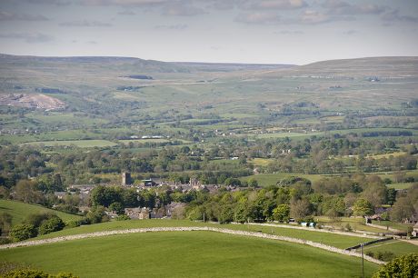 27 Distant farms Stock Pictures, Editorial Images and Stock Photos ...