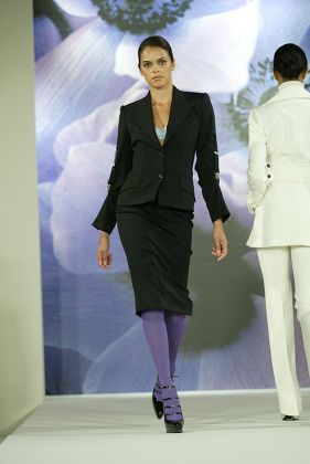 Model Wearing Dolce Gabbana Fallwinter 2003 Editorial Stock Photo ...