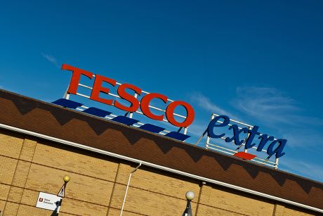 Tesco Extra Logo Displayed On Roof Editorial Stock Photo - Stock Image ...