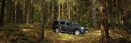 88 Nissan pathfinder Stock Pictures, Editorial Images and Stock Photos ...