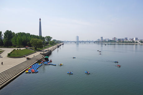 Taedong River Pyongyang Editorial Stock Photo - Stock Image | Shutterstock