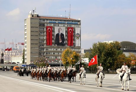 7 Turkish cavalry parade Stock Pictures, Editorial Images and Stock ...