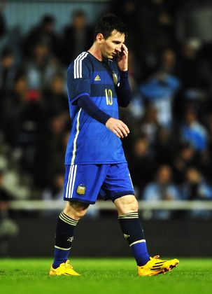 Lionel Messi Walks Off Field Halftime Editorial Stock Photo - Stock ...